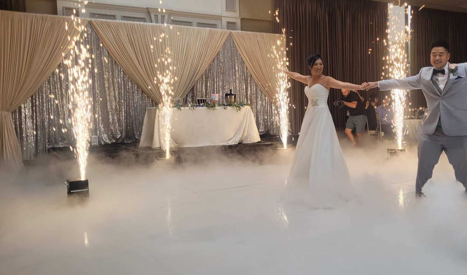 5-Day Rental Dancing on Cloud Machine Use Dry Ice/Fog $148